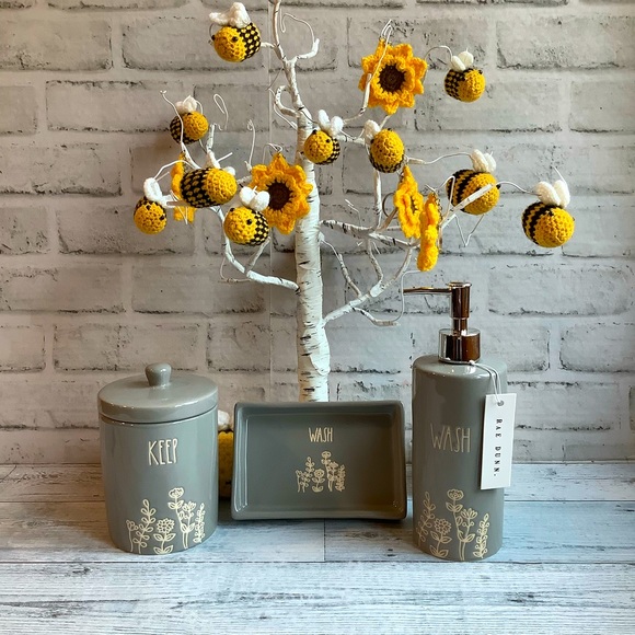 Rae Dunn | Bath | Rae Dunn Set Of 3 Floral Soap Tray Soap Pump Keep Jar ...